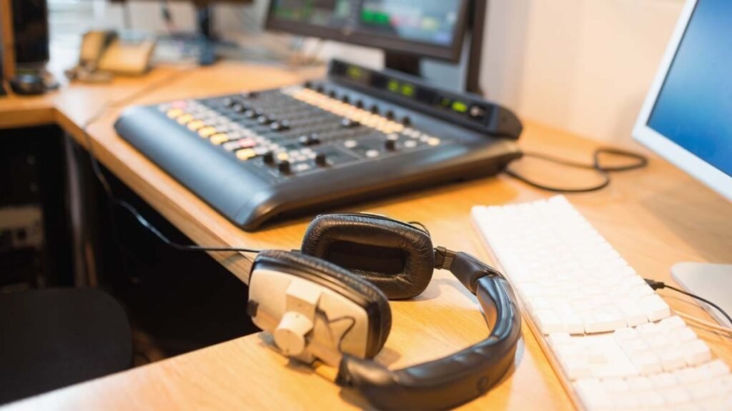 Are Studio Headphones Good for Gaming?