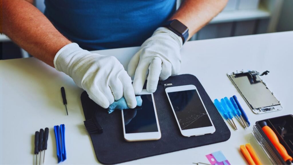 How to Get Rid of Ink Inside the Phone Screen?